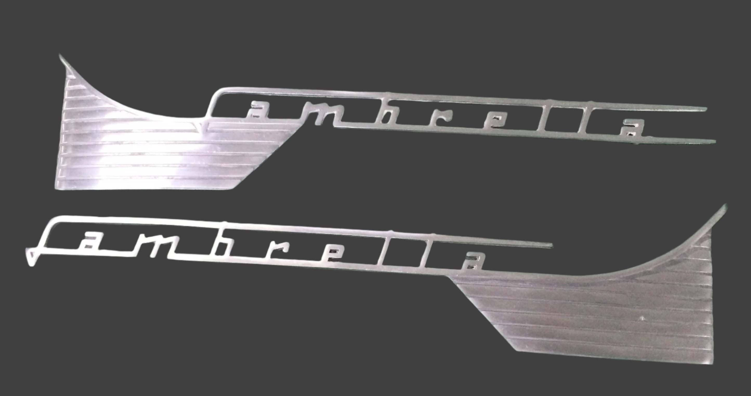 Lambretta series 1 & 2 side panel badges set of 2 – Disco Dez Scooters